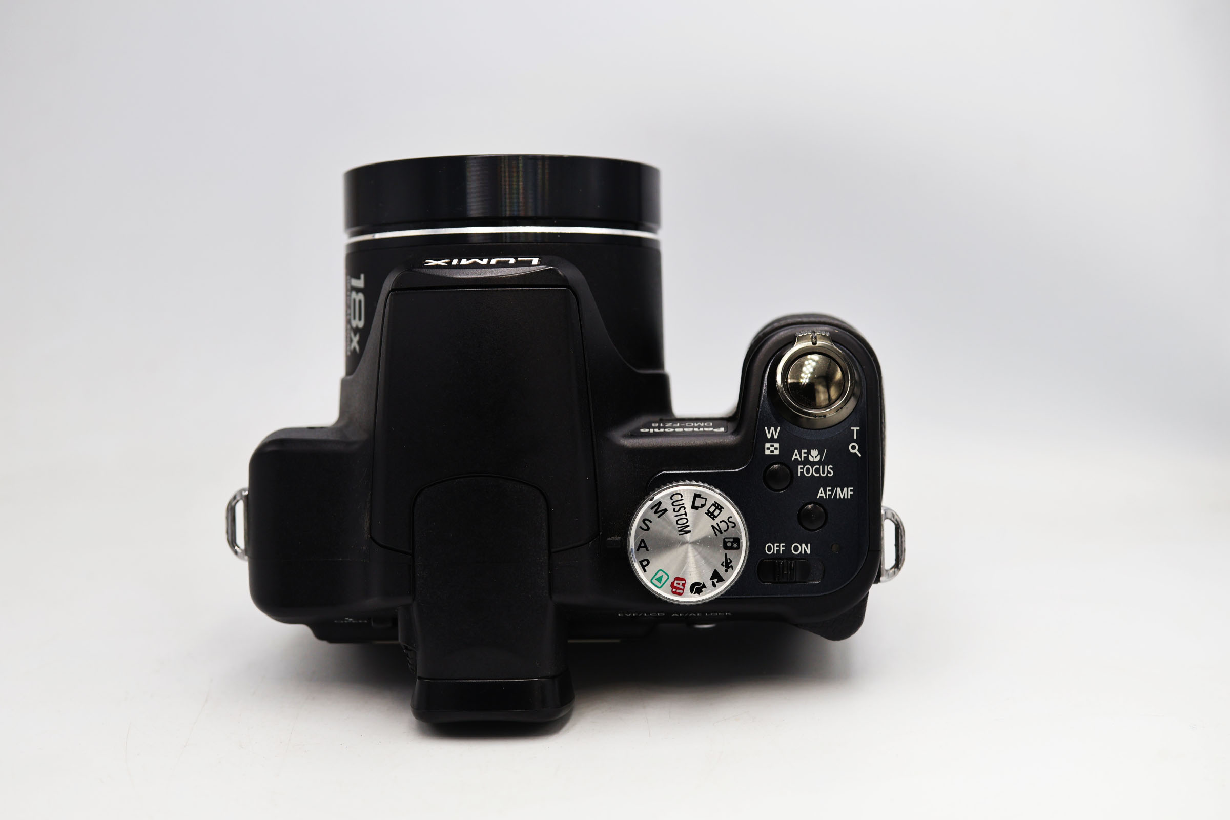 Panasonic Lumix DMC-FZ18 LEICA DC VARIO-ELMARIT 18x Optical Image ...