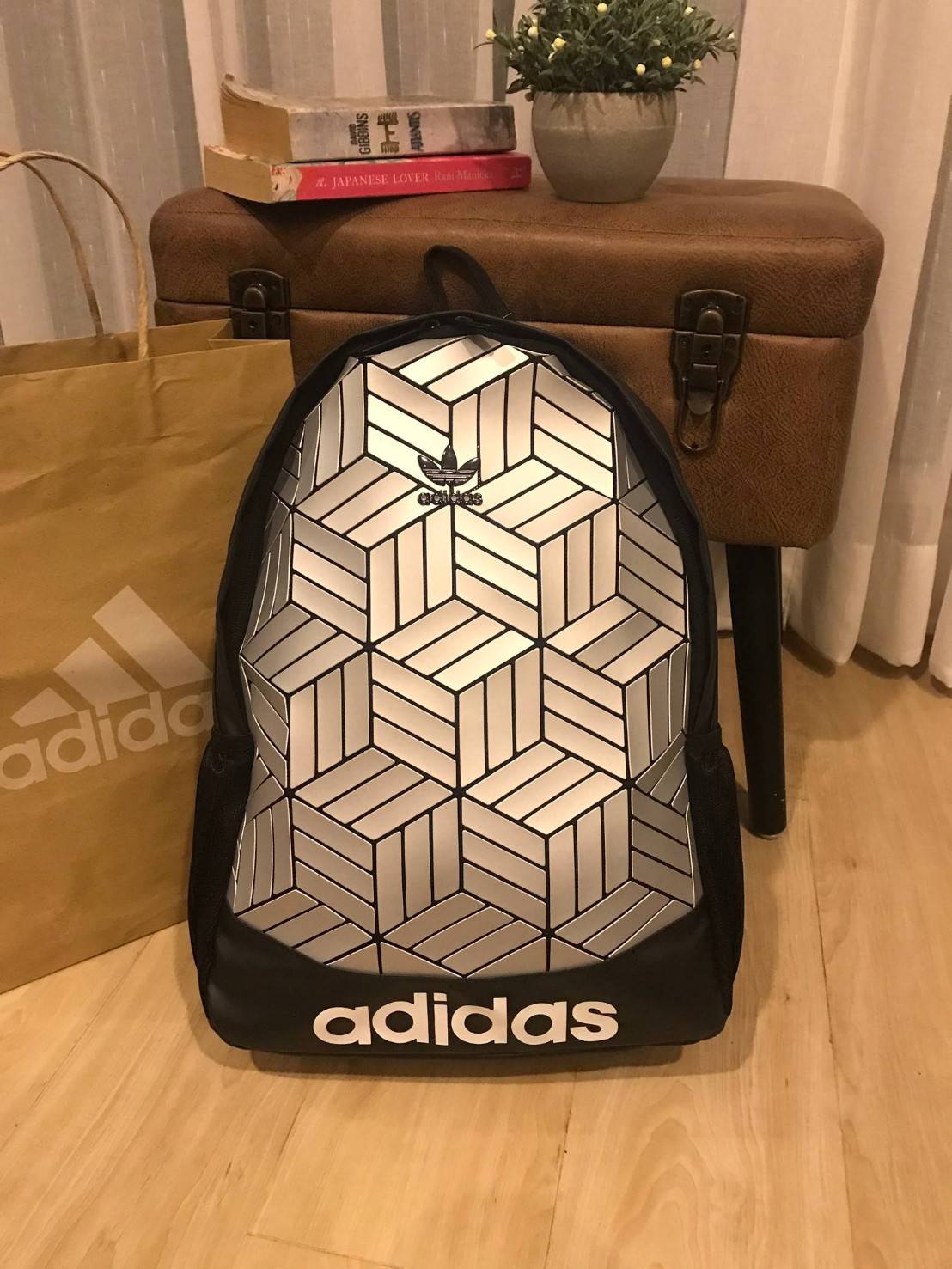 Adidas Originals 3D Backpack กระเป๋าสะพายหลัง 3D ลุคสุดล้ำของกระเป๋า ...