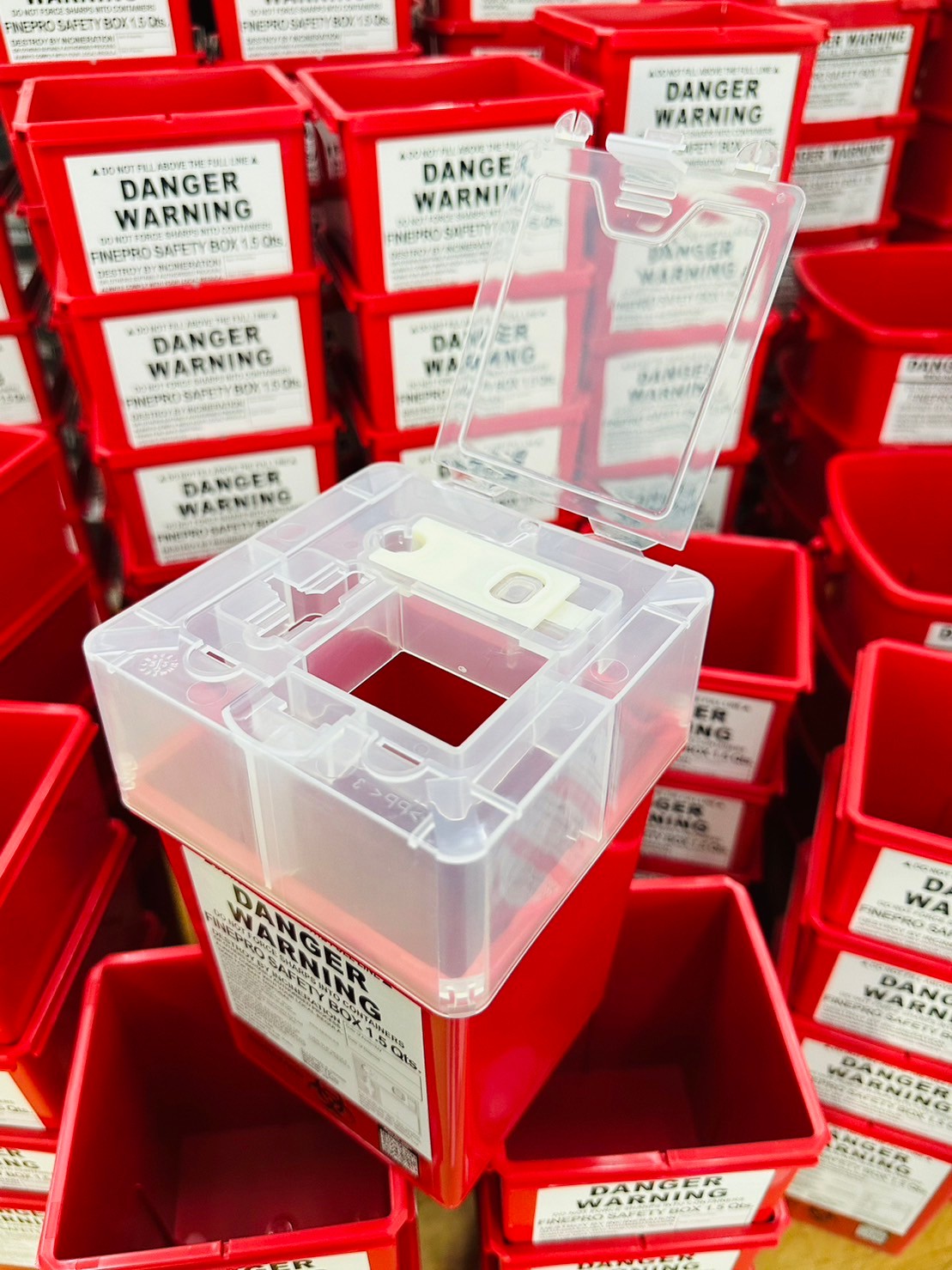 ถังทิ้งเข็มกล่องแดงสี่เหลี่ยมFinepro Safety Box | Lazada.co.th