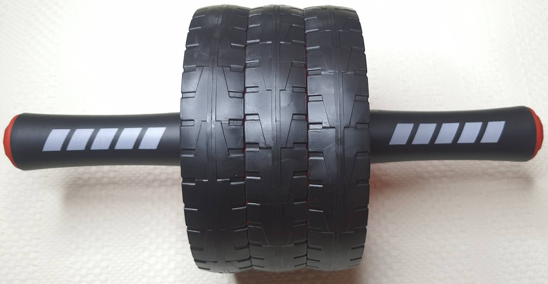 ลูกกลิ้งแบบ3ล้อแกนล้อ5นิ้ว รุ่นนี้เล่นง่ายมาก ลดหน้าท้องลดพุง ใช้เล่น ...