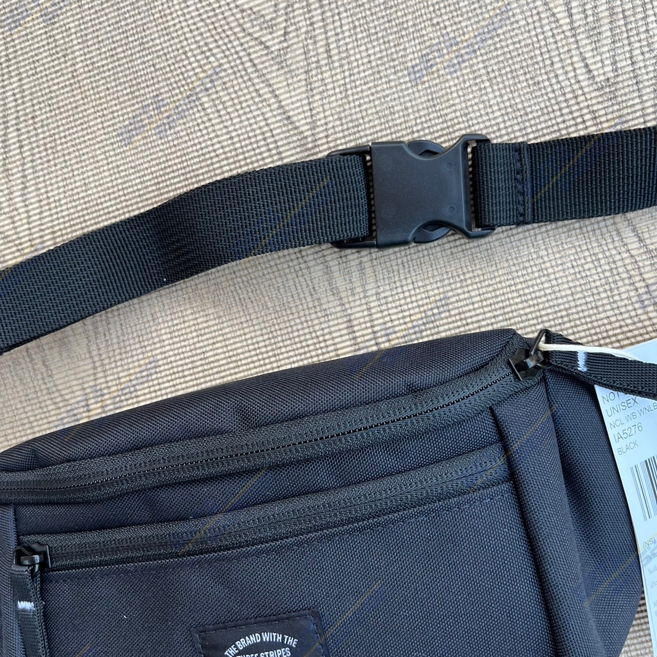 Adidas กระเป๋าคาดเอว กระเป๋าคาดอก กันน้ำ รุ่น NCL WB WNLB (IA5276 ...