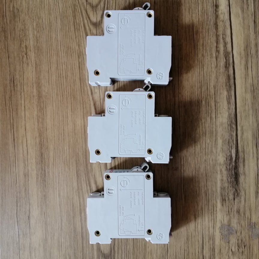 ลูกเซอร์กิตเบรคเกอร์ ยุโรป STC GOLD ลูกละ100 มีขนาด C16 C20 C32 แบบขาเกี่ยวล๊อค - Kphomemart ...