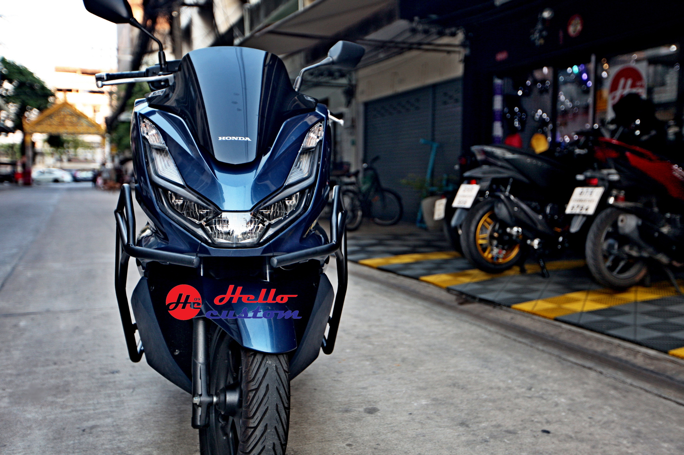 แคชบาร์ allnew PCX 160 V1 ต้องตัดหมุดยึดพักเท้าข้างละ 1 ตัวนะครับ ...