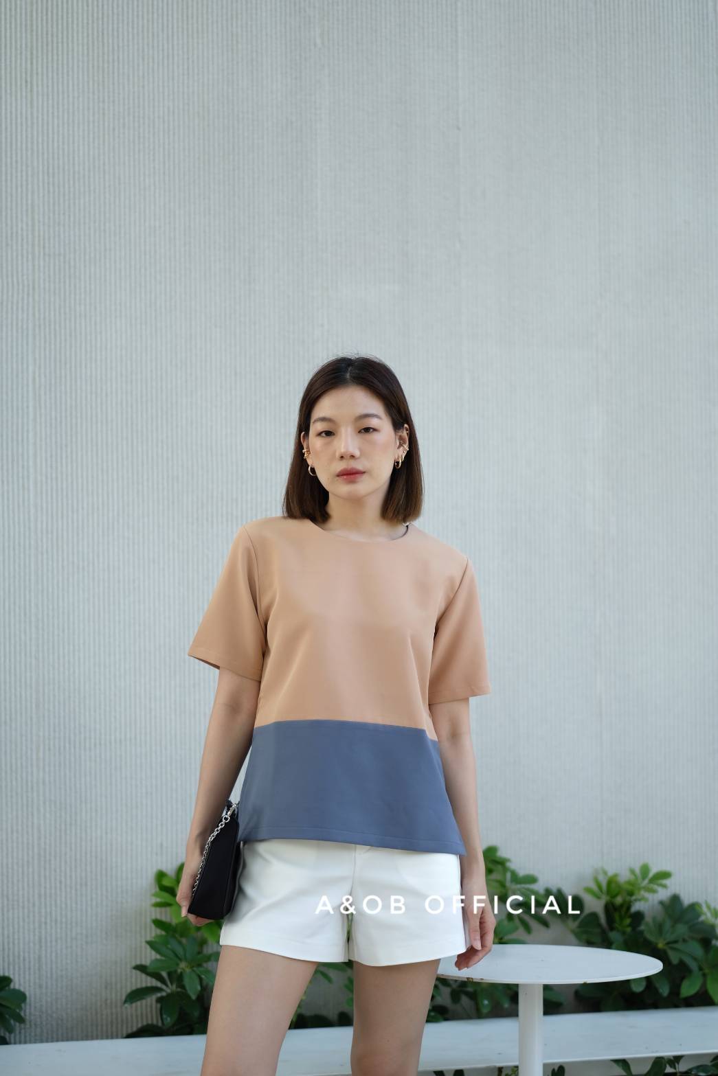 aandoB Twotone shoku blouse | Lazada.co.th