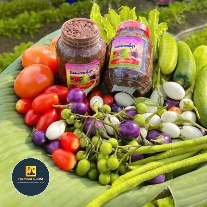 မေမေ့လက်ရာ ပုစွန်ငပိထောင်း 400g Mae Latt Yar Pounded Fish Paste with ...