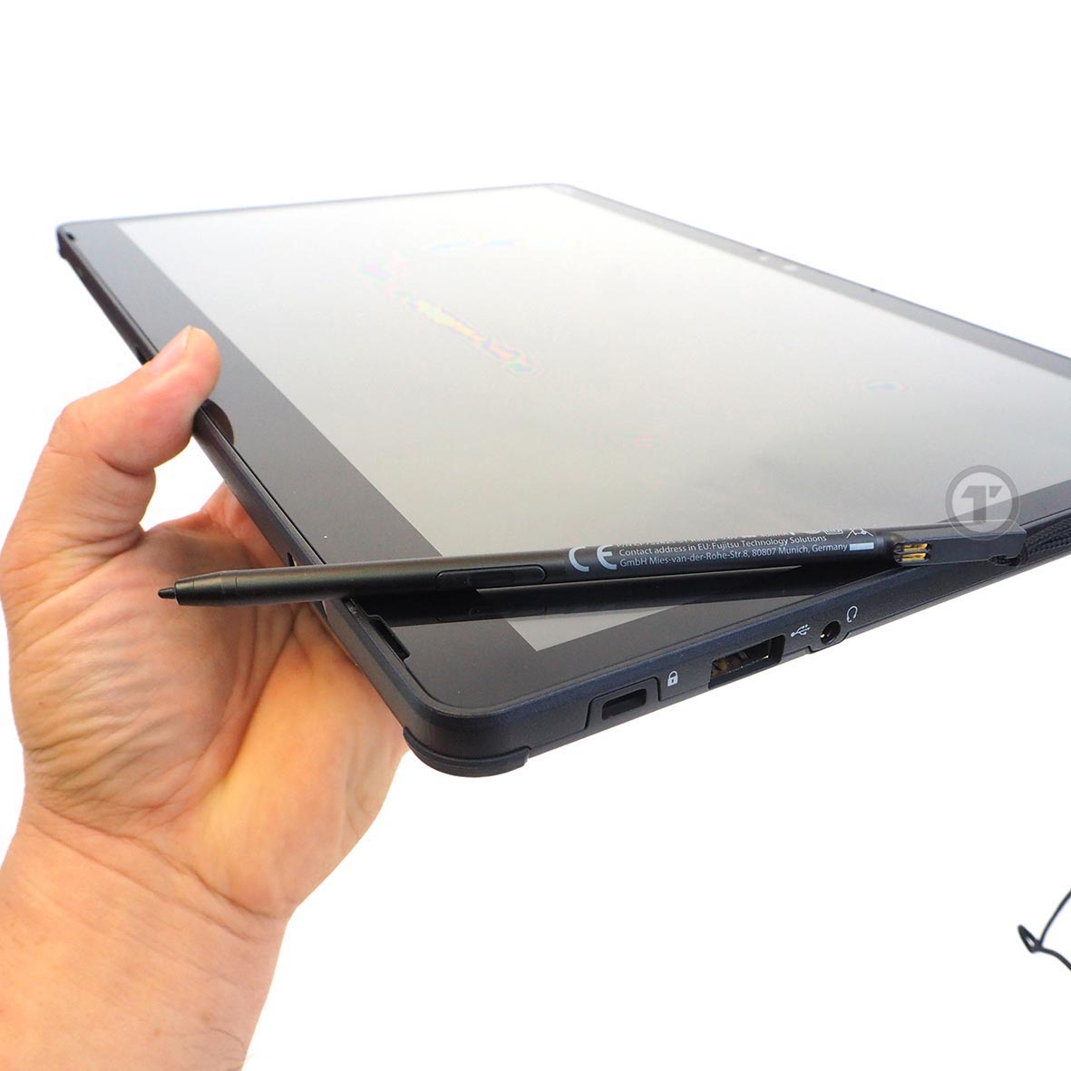 แท็บเล็ต Fujitsu ArrowsTab Q738-Corei5 GEN7 RAM 4GB SSD 128GB 13.3FHD ...