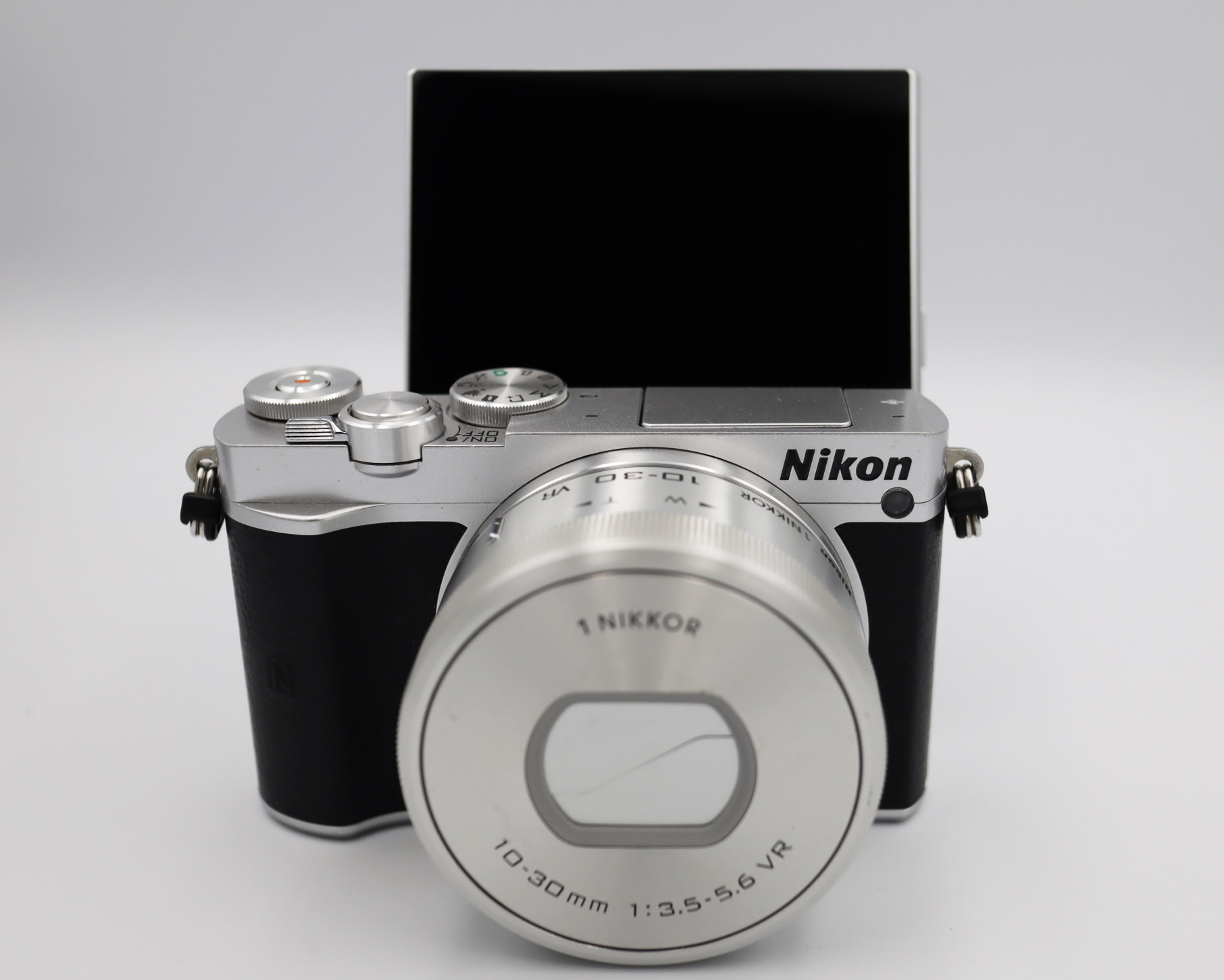 Nikon 1 J5 Digital Wi-Fi NFC Camera Black Silver Kit with 10-30mm VR ...