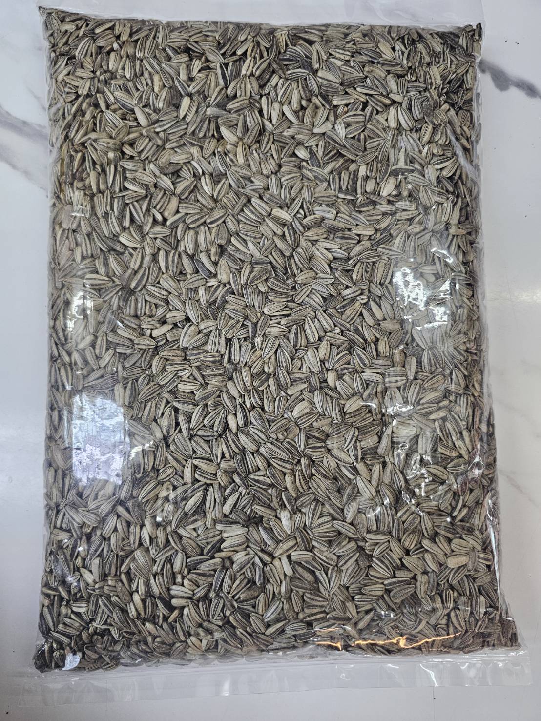 ทานตะวันฮังการีลายไทย (แบ่งขาย 500G 1KG) - S2PW PET SHOP - ThaiPick