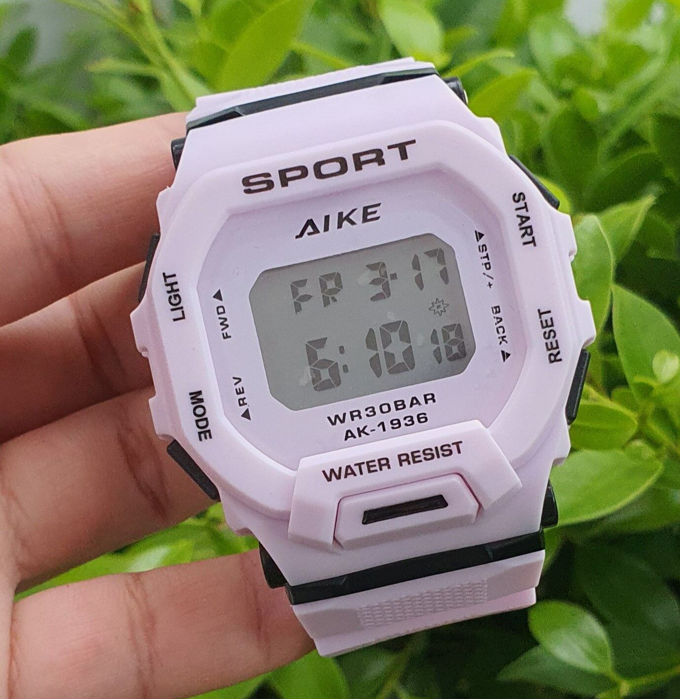 Watch Wow นาฬิกาแฟชั่น AIKE แบรนด์แท้ ดีไซน์ ยักษ์เล็ก ระบบดิจิตอล มีไฟ ...