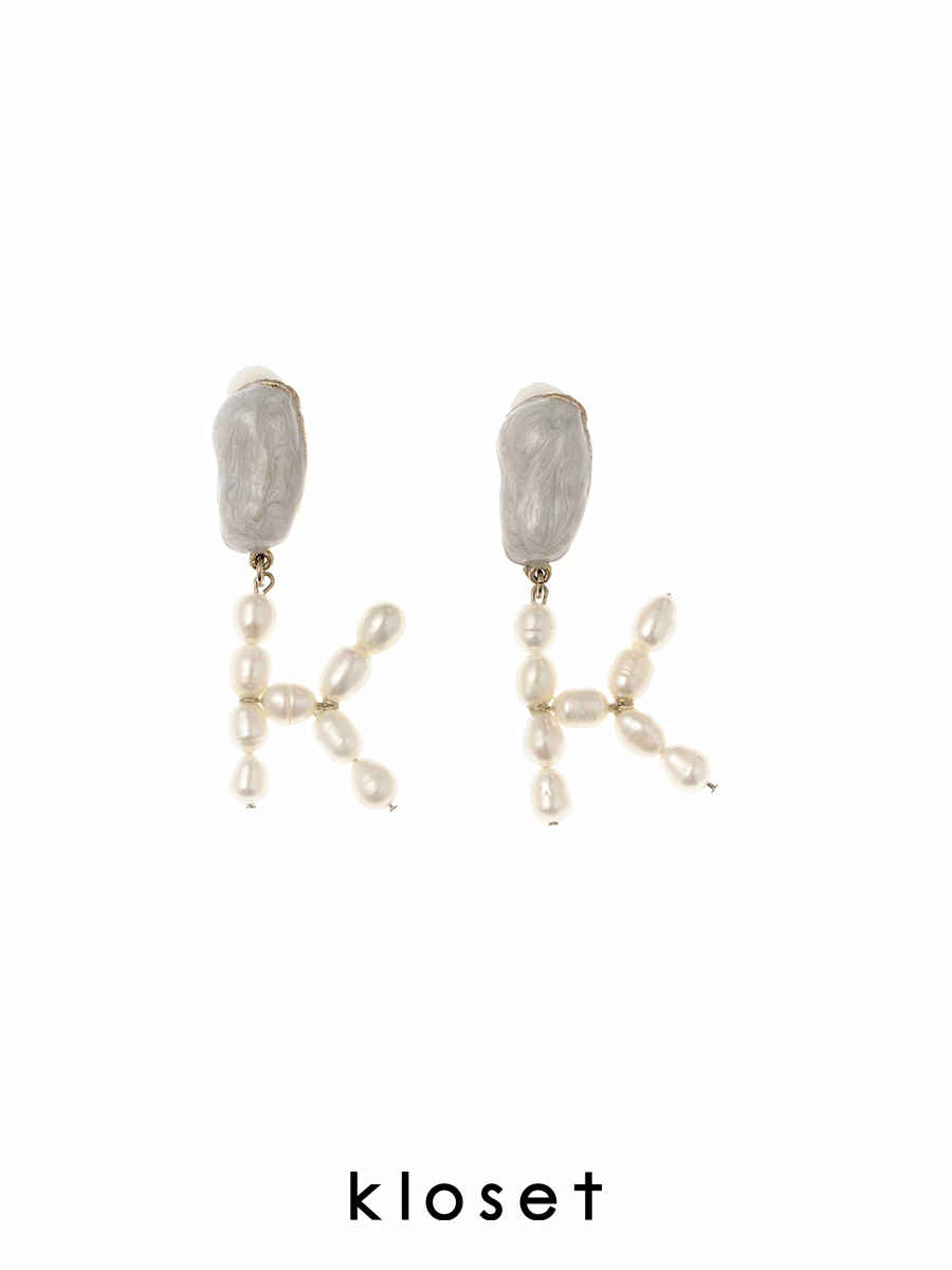 KLOSET Mini Pearls Clip-On Earrings (SS22-ACC003) ต่างหูมุขห้อยตัวK ...
