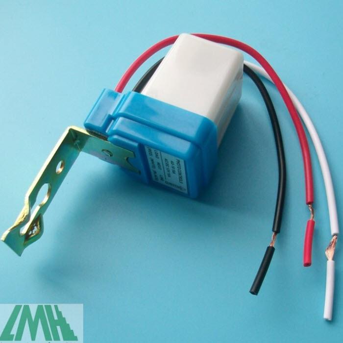 Automatic Auto On Off Photocell street Light Switch 10A Photo Control ...