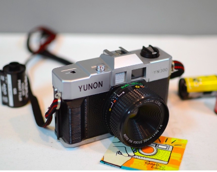 กล้องฟิล์ม Yunon YN300 เงิน-ดำ - GoodLomo film Polaroid - ThaiPick