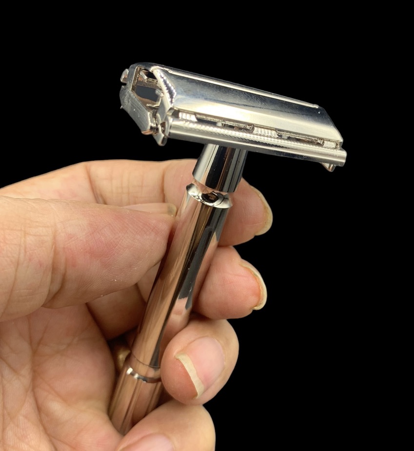 Double Edge Shaving Starter Kit with Whitebeard Shaving Soap Razor ...