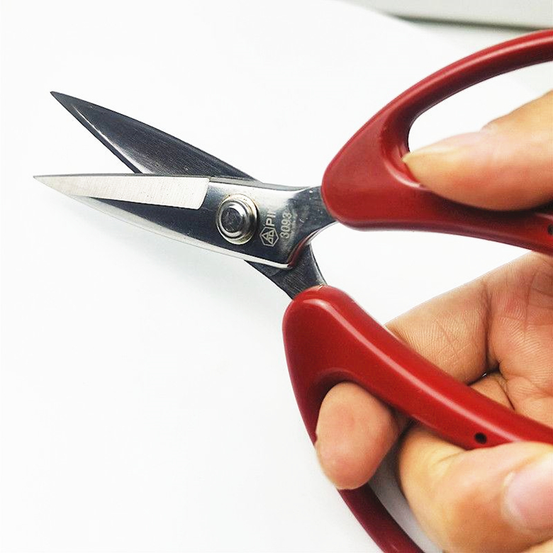 กรรไกรPIN กรรไกรDIY กรรไกรอเนกประสงค์ กรรไกรตัดผ้า (ด้ามจับพลาสติกสี ...