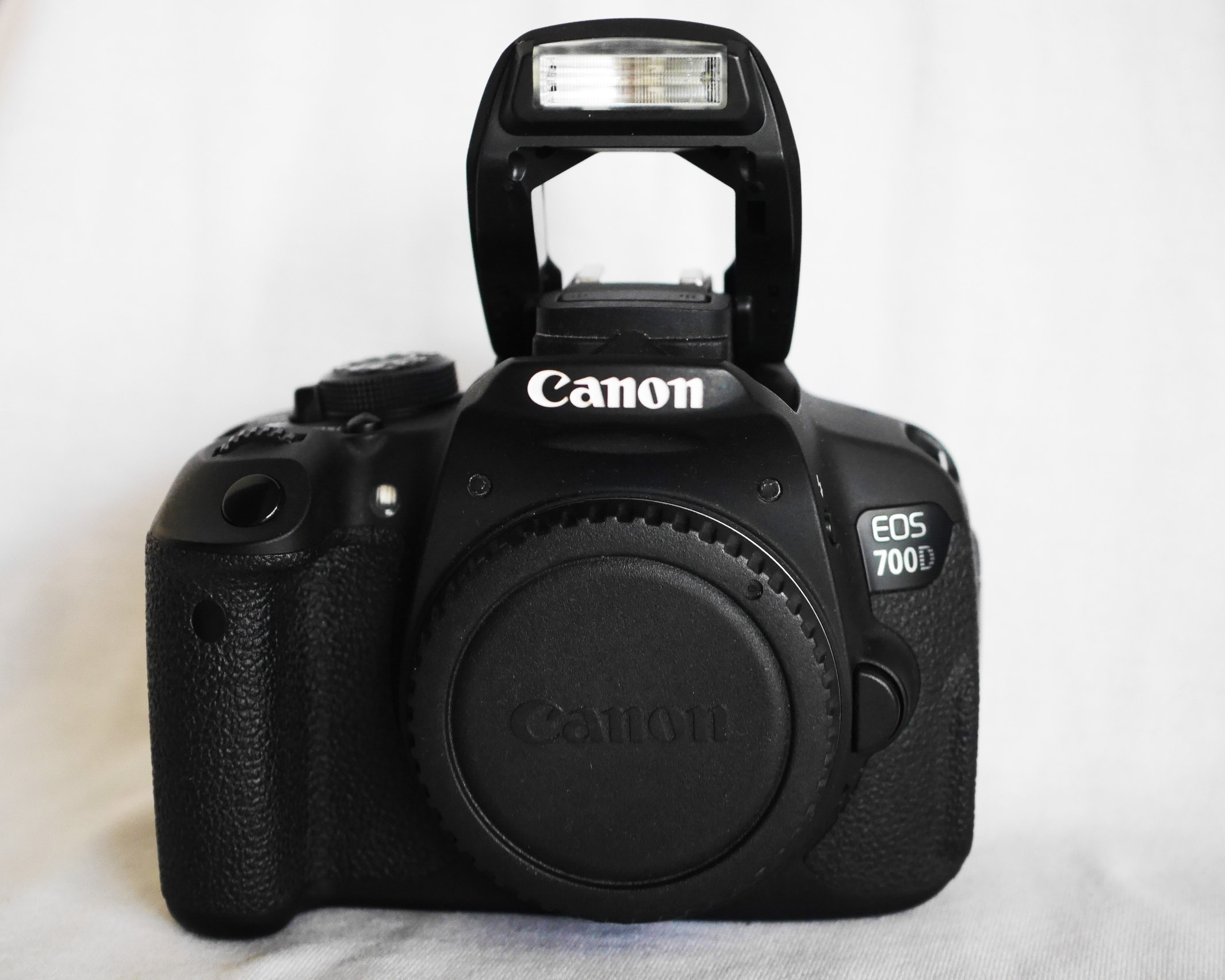 Canon EOS 700D (Rebel T5i Kiss X7i) Body Digital SLR Camera - ตัวกล้อง DSLR ถ่าย VDO Full HD ...