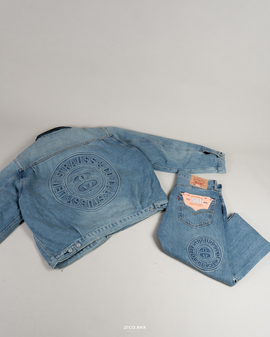 Sty x Levis Embossed Trucker Jacket Warn-Indigo - ZICO.BKK - ThaiPick