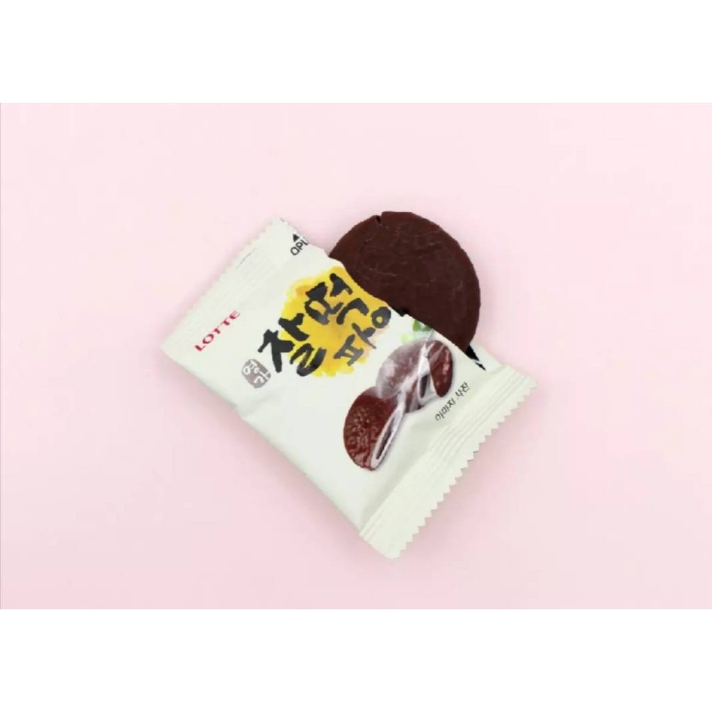 ขนมนำเข้า ขนมซัลต๊อกพาย chaltteok pie ช็อกโก้พายสอดไส้ต๊อกเกาหลี lotte ...