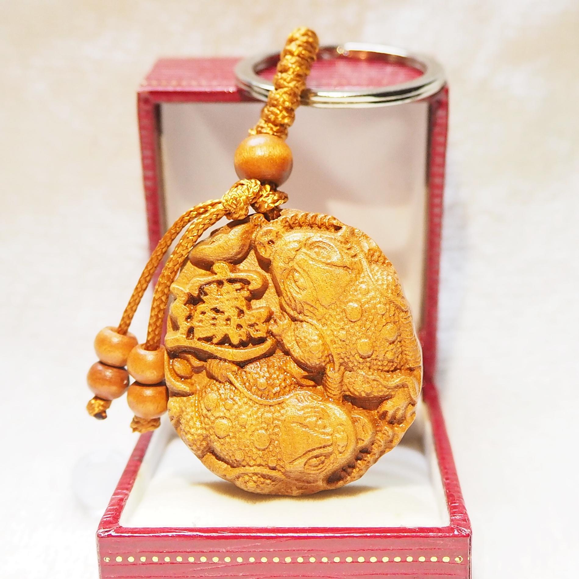 NEW ! ChanChu กบคาบเหรียญคู่ สัญลักษณ์แห่งเงินทอง งานไม้สวยงาม ของขวัญ ...