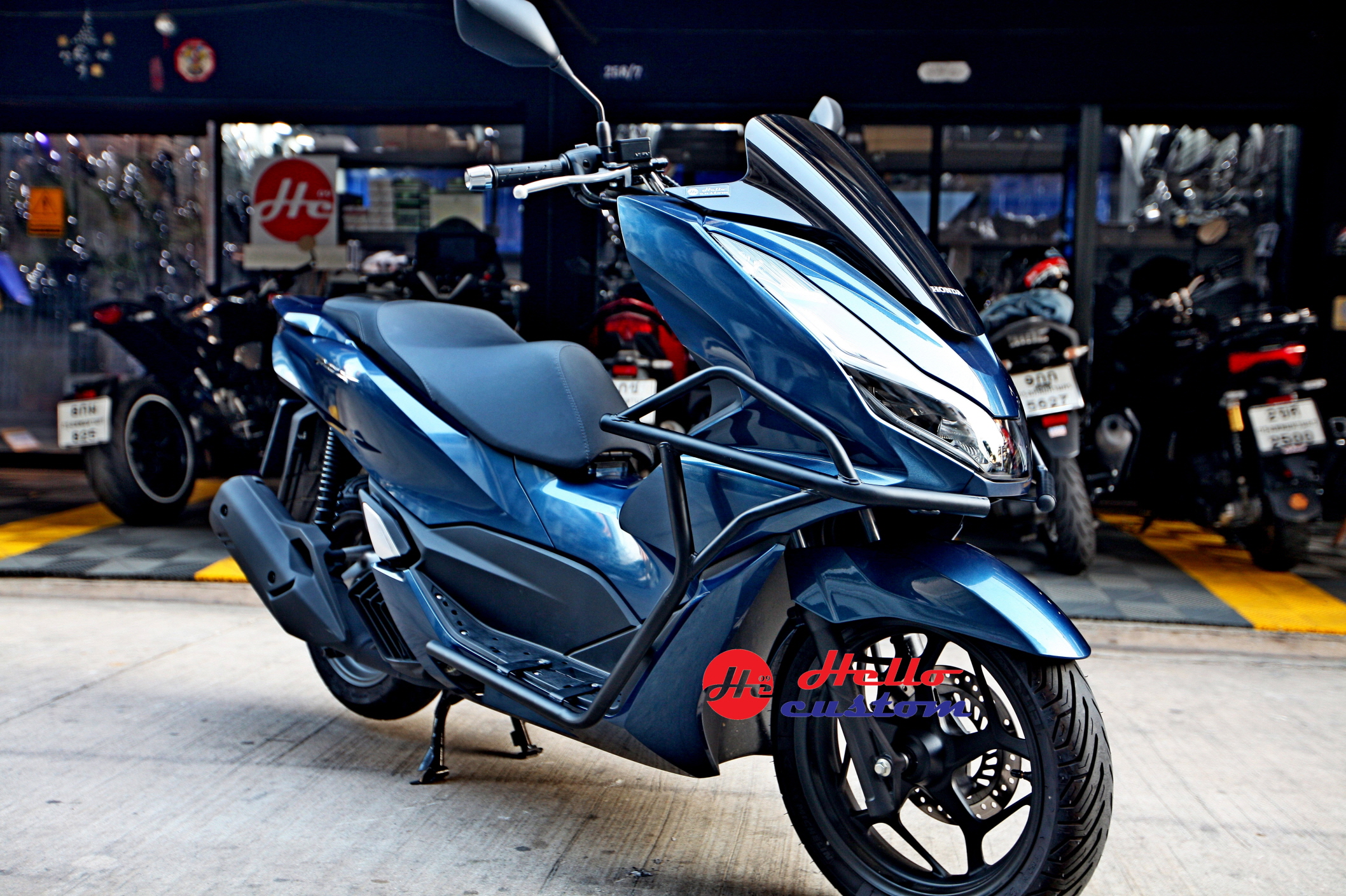 แคชบาร์ allnew PCX 160 V1 ต้องตัดหมุดยึดพักเท้าข้างละ 1 ตัวนะครับ ...