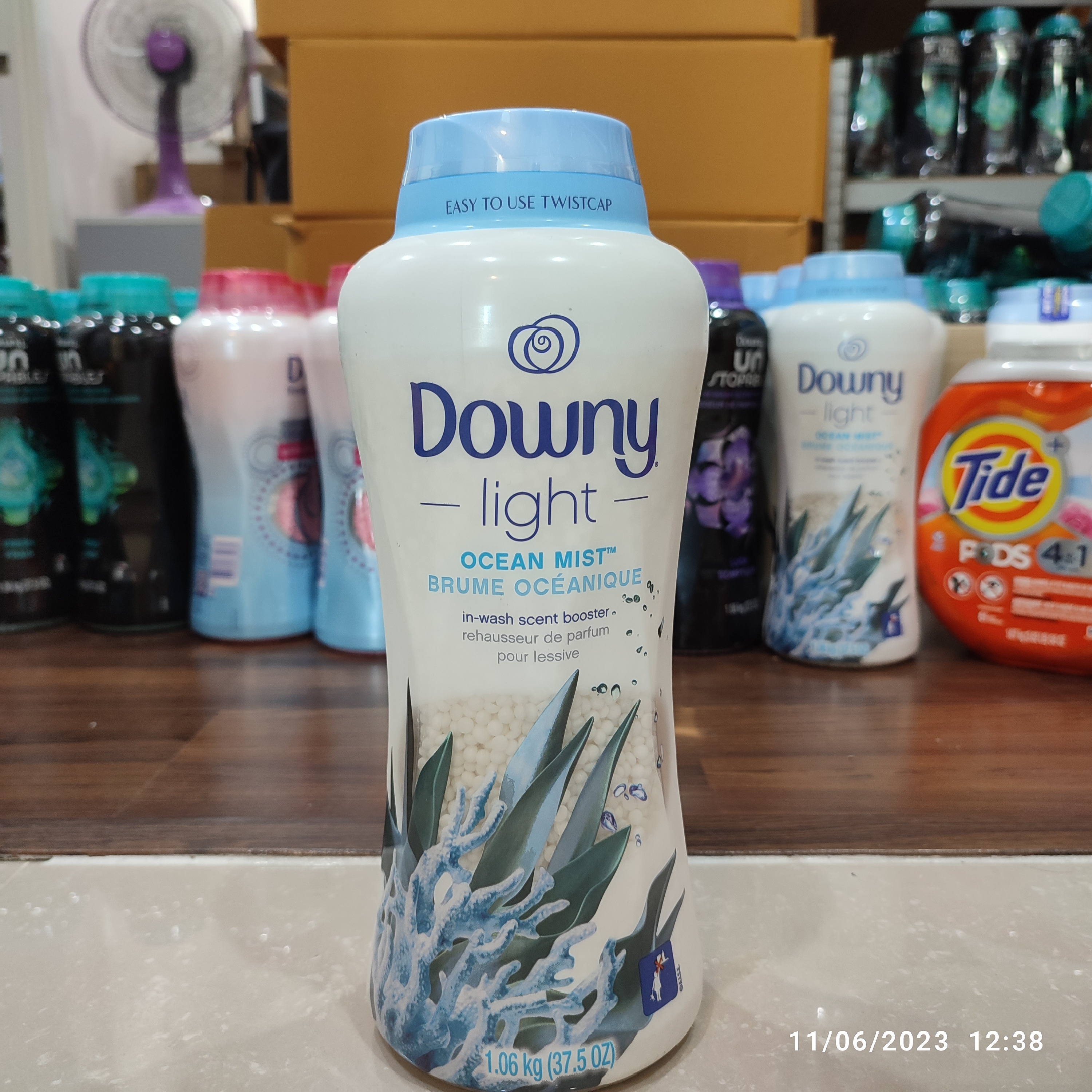 Downy Light Laundry Scent Booster Beads for Washer Ocean Mist with No ...
