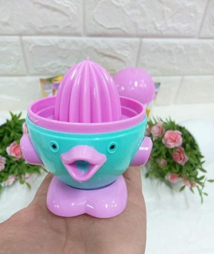 ่Juice Press on orange juice squeezer model portable cartoon cute juice ...