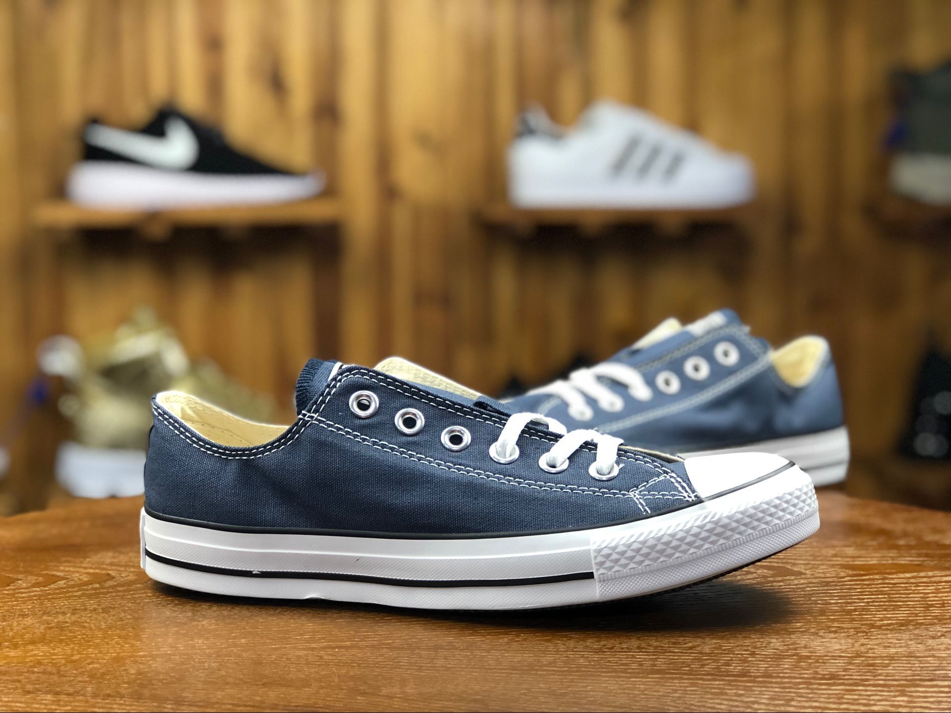 ใหม่เอี่ยมของแท้ Converse All Star รองเท้าผ้าใบ รองเท้าผู้ชาย รองเท้า ...