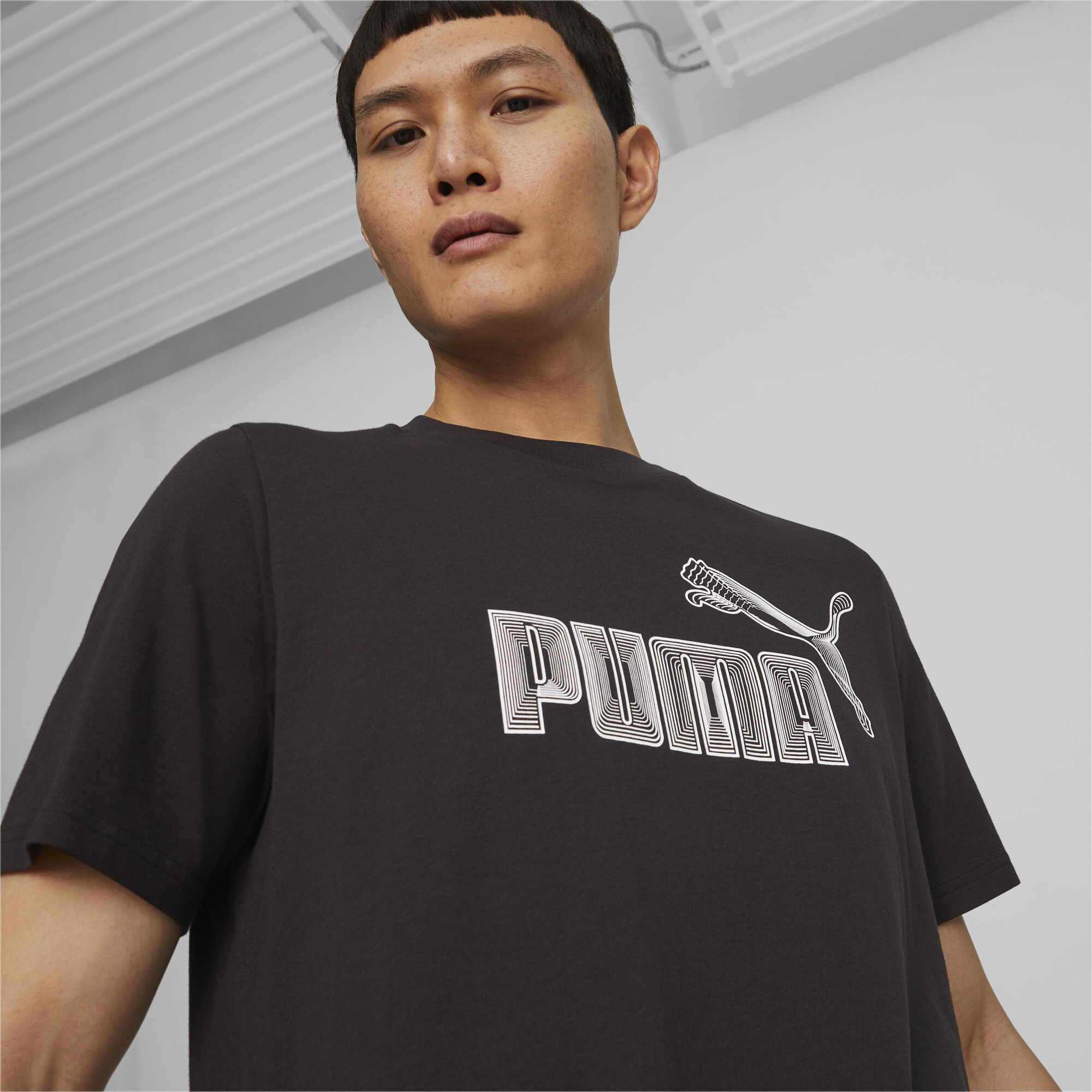 PUMA BASICS - เสื้อยืดโลโก้ GRAPHICS No.1 สีดำ - APP - 67447301 - PUMA ...