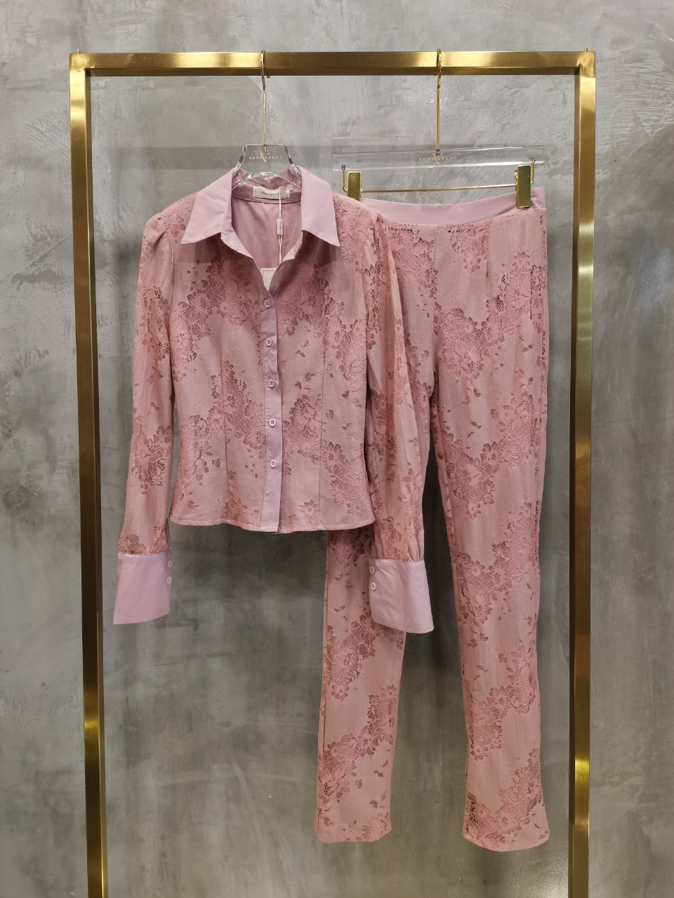 VShop Set เชิ้ตลูกไม้+กางเกง เซตเสื้อเชิ้ตผ้าลูกไม้ ซับทั้งชุดเลยค้า แ ...