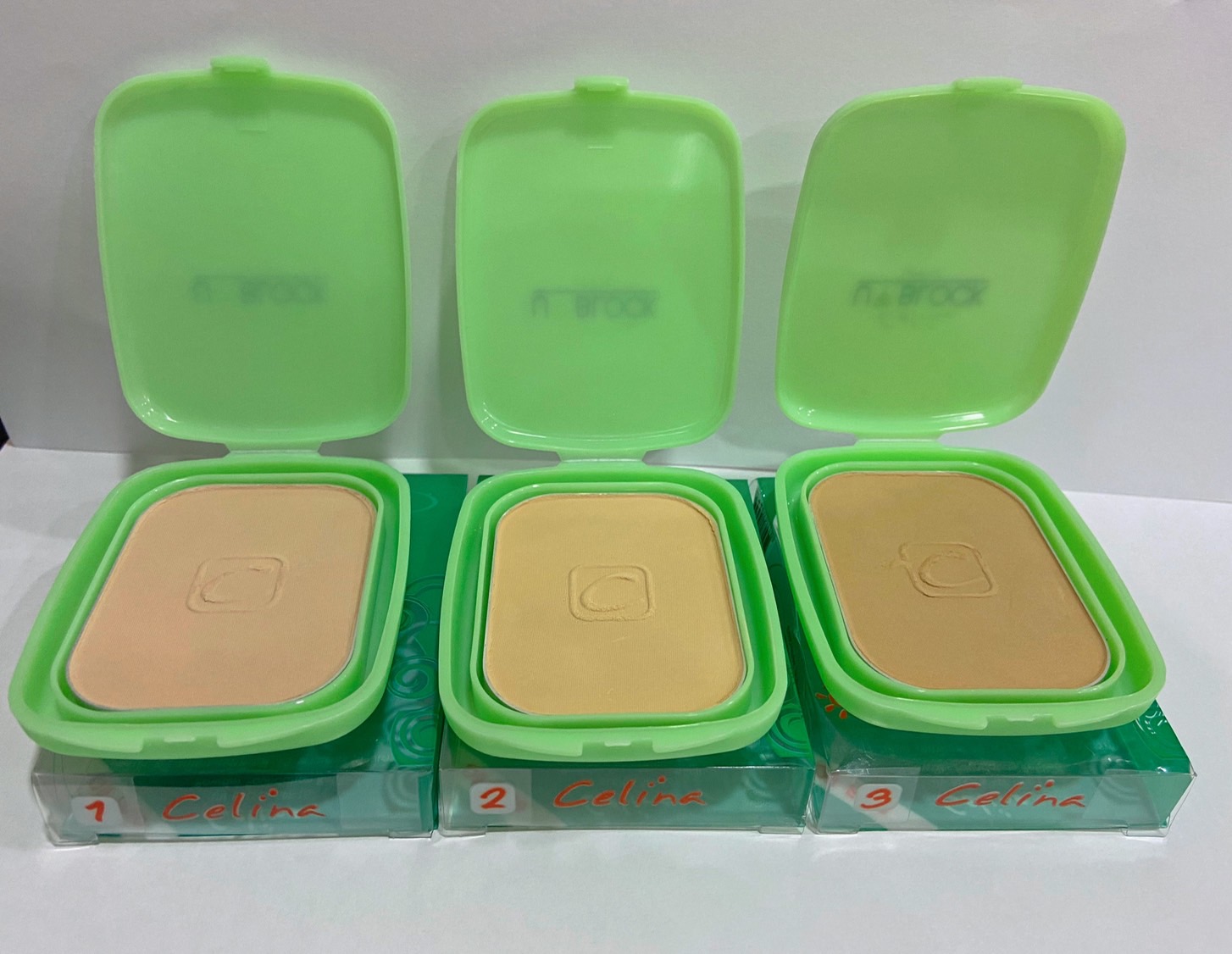 Celina UV Block SPF 15 เซลีน่า ยูวีบล็อก แป้งพริตตี้ 14 กรัม | Lazada.co.th