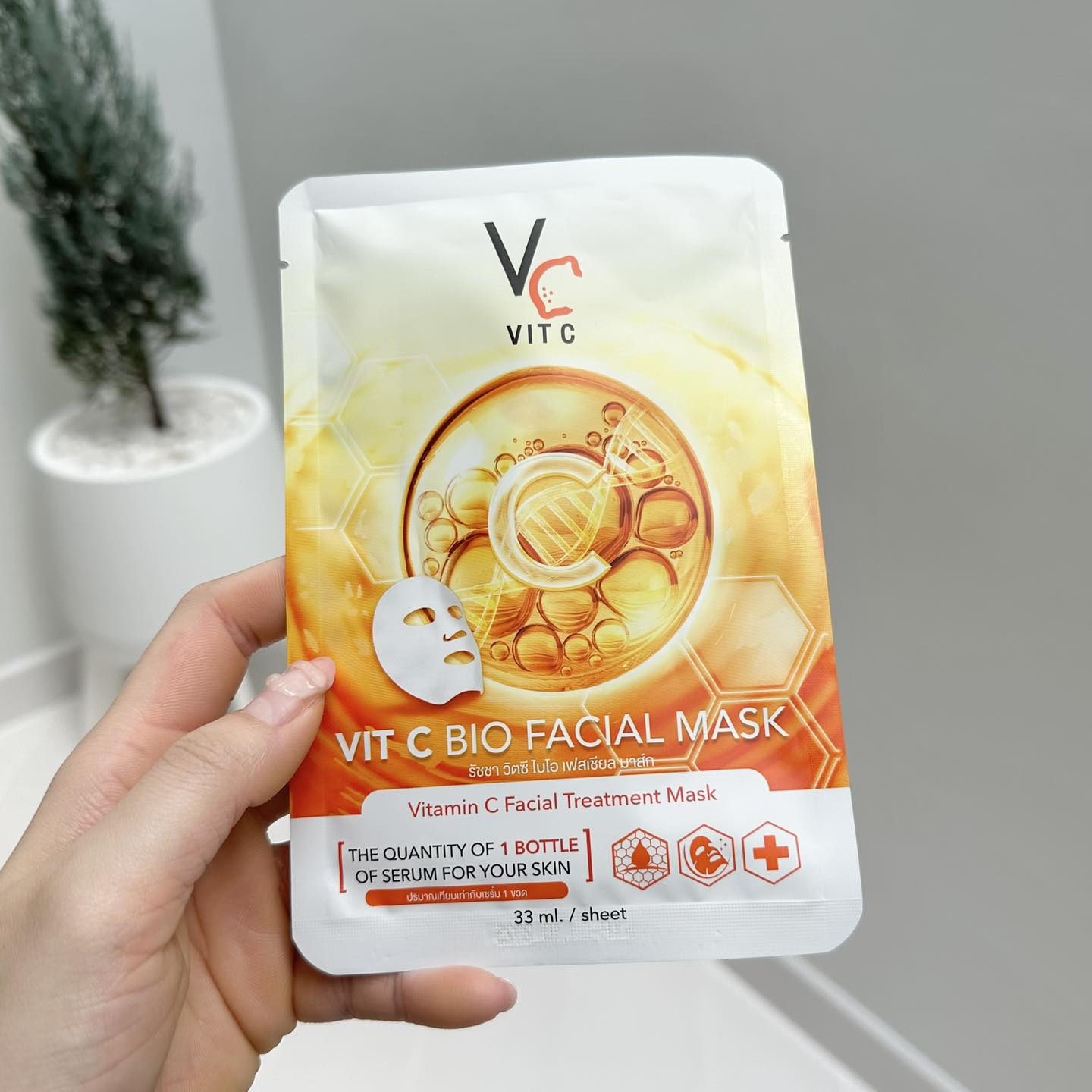 1 กล่อง ชีทมาส์กวิตซี RATCHA VIT C BIO FACIAL MASK 1 กล่อง บรรจุ 6 แผ่น ...