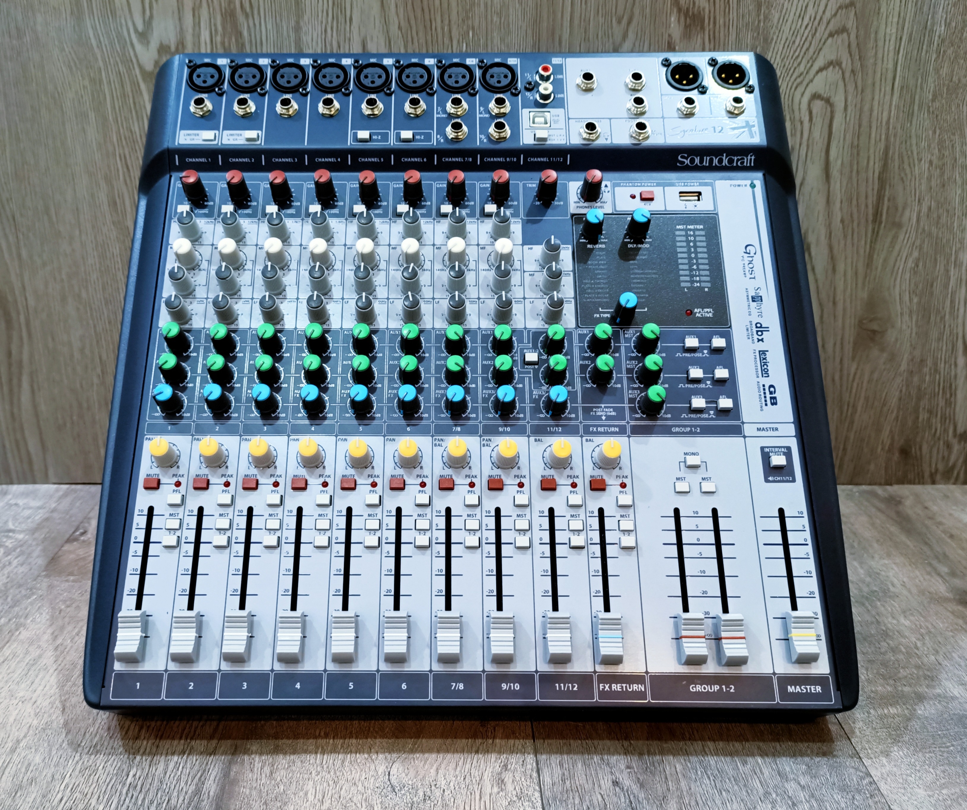 มิกเซอร์ SOUNDCRAFT Signature 12 มิกเซอร์อนาล็อก12 CH มีเอฟเฟค (ฟรีค่า ...