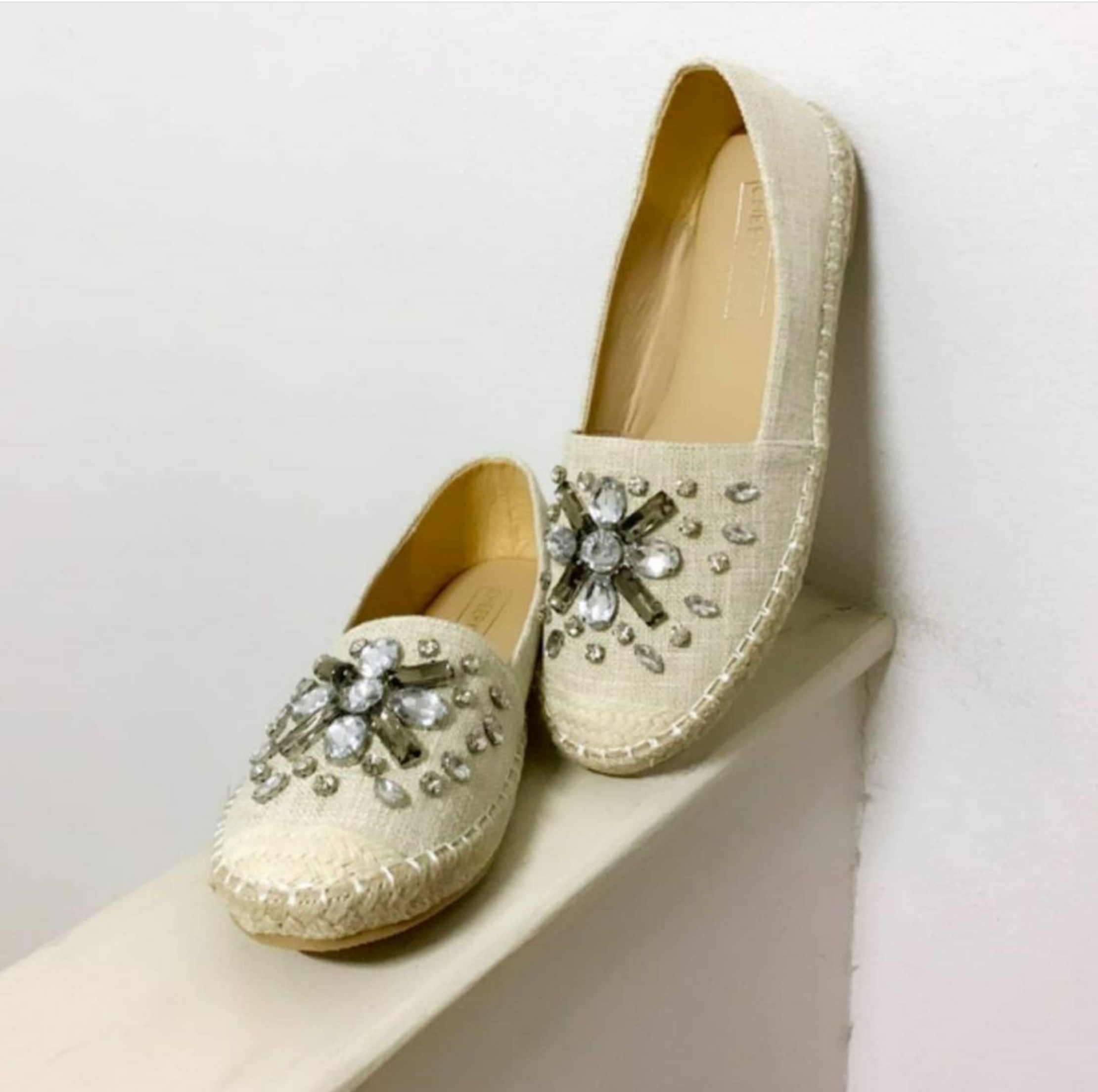 รองเท้าลำลอง Diamond blink blink 42-44 | Lazada.co.th