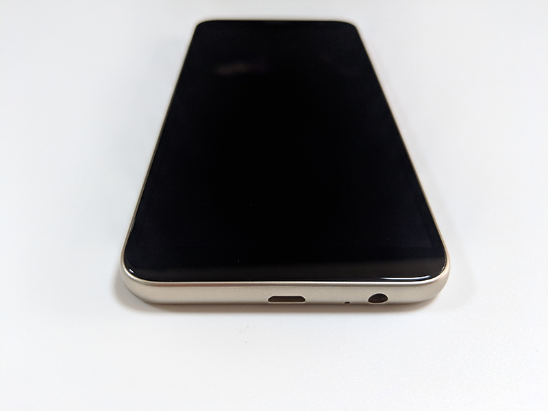 Samsung Galaxy J6 J600F 5.6" โทรศัพท์มือถือ 3GB ram 32GB rom LTE 13MP ...