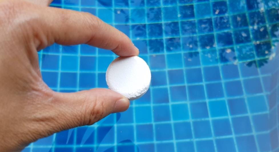 "Chock-Clean-Clear" CLo2 คลอรีนไดออกไซด์แบบก้อน ขนาด 1กรัม บรรจุขวดละ ...