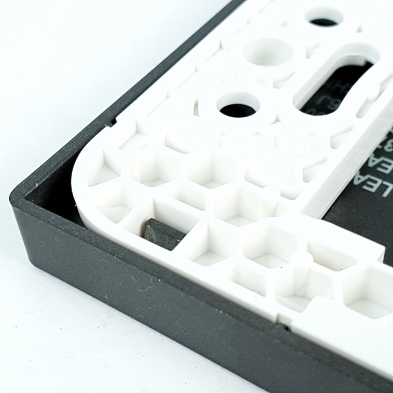 ด่วน ของมีจำนวนจำกัด PHILIPS หน้ากาก 1 ช่อง Leafstyle cover 1m grid ...