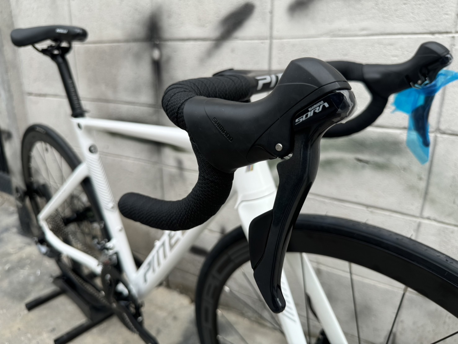 จักรยานเสือหมอบ PINELLI R780 2024 DISC BRAKE เฟรมอลูมีเนียม ชุดเกียร์ ...