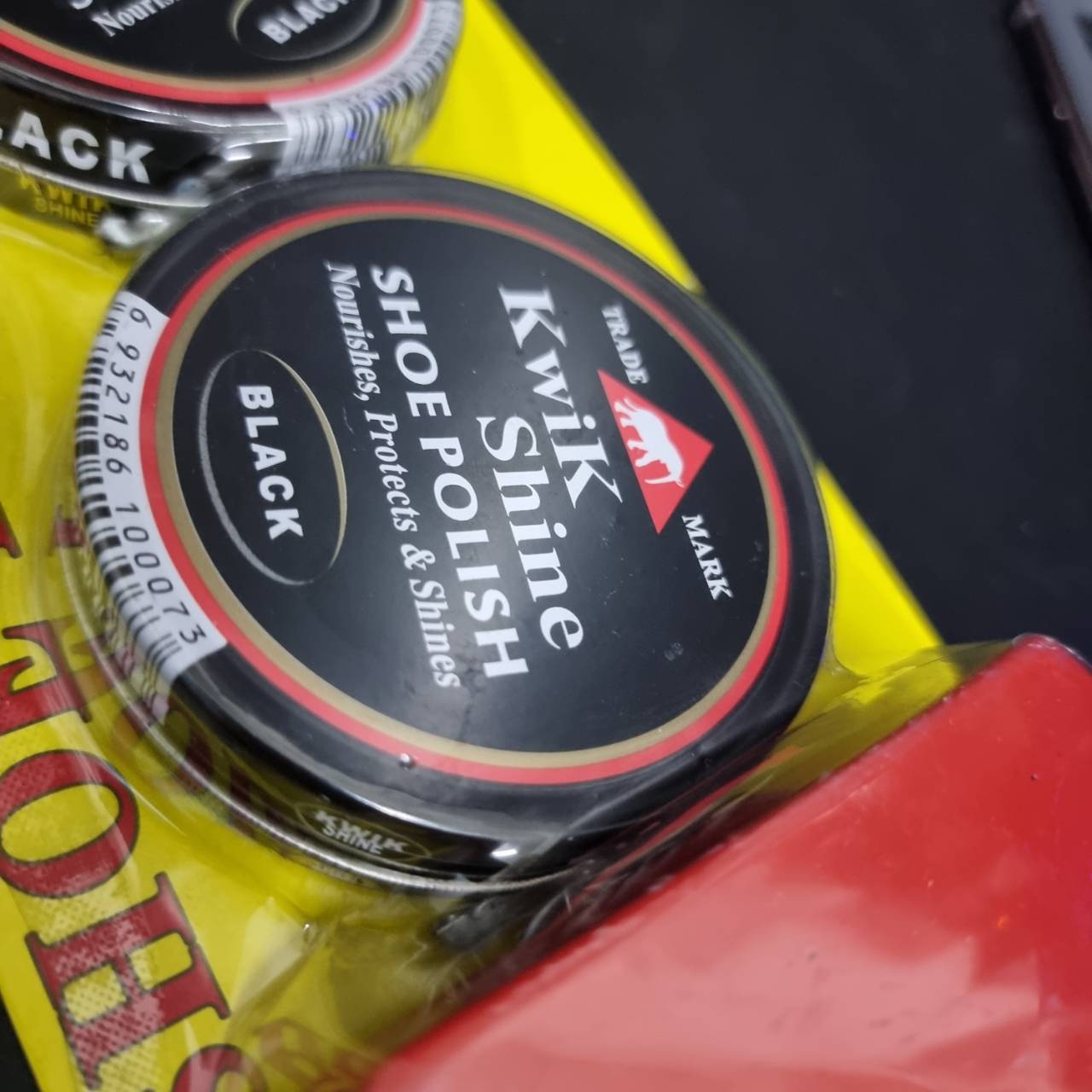KWIK SHINE แปรงพร้อมน้ำยาขัดเงารองเท้าหนัง แพ็คคู่ - BAI YOK - ThaiPick