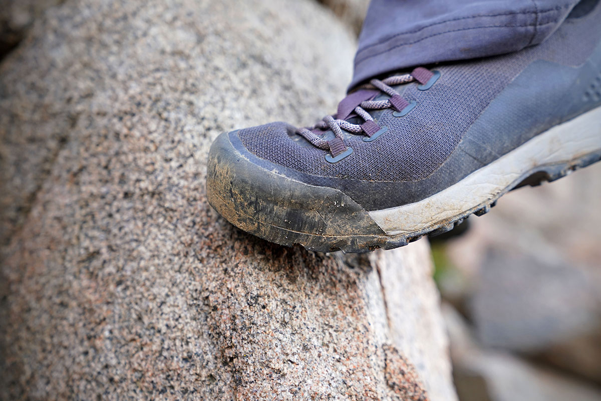 BLACK DIAMOND WOMENS MISSION LT APPROACH SHOES รองเท้าปีนเขา สี Anthracite-Wisteria - PATHWILD ...