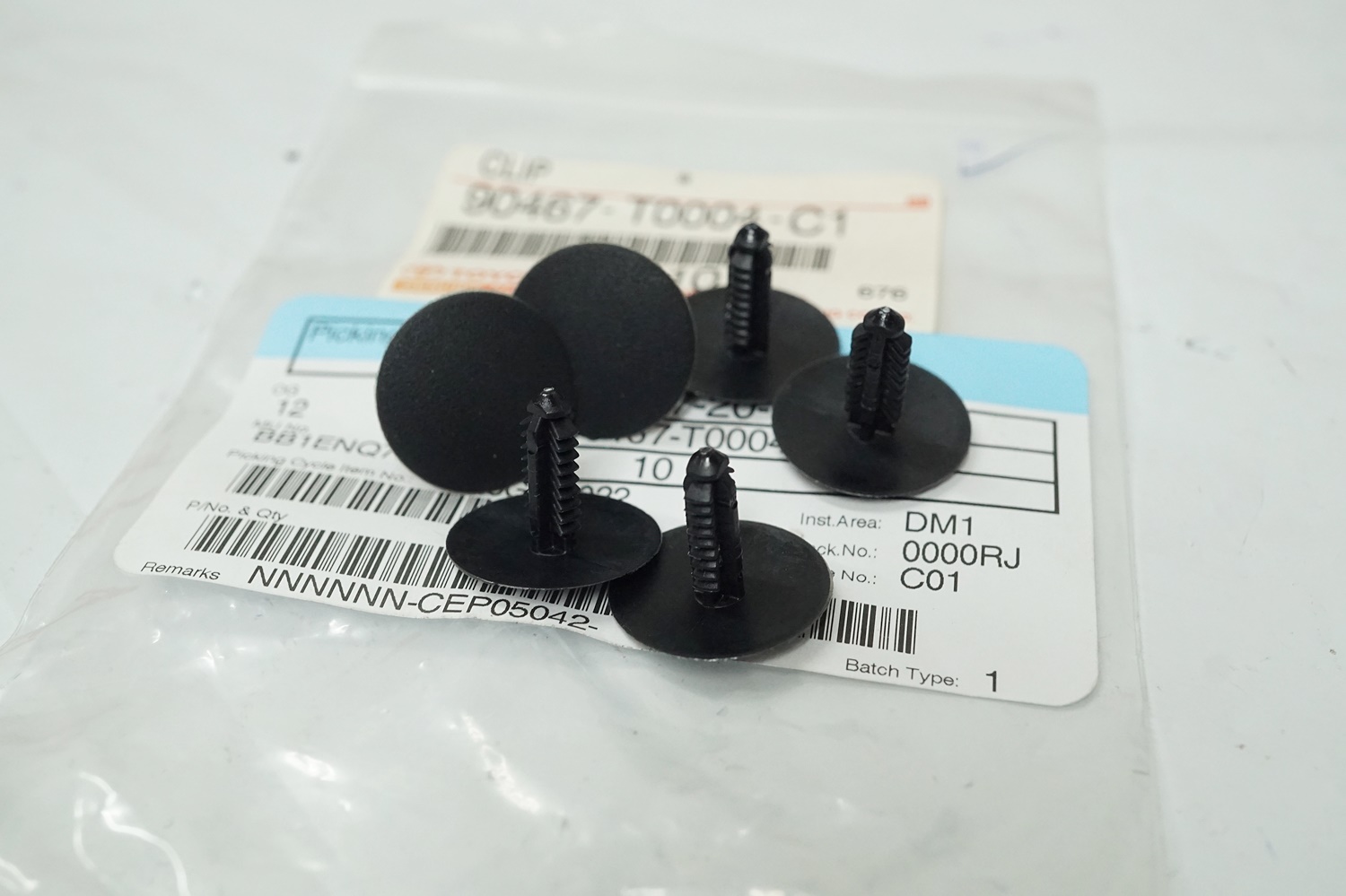 6ตัว 90467-T0004-C1 คลิปรัดยางกันฝุ่นรถยนต์สำหรับ Toyota New Fortuner ...