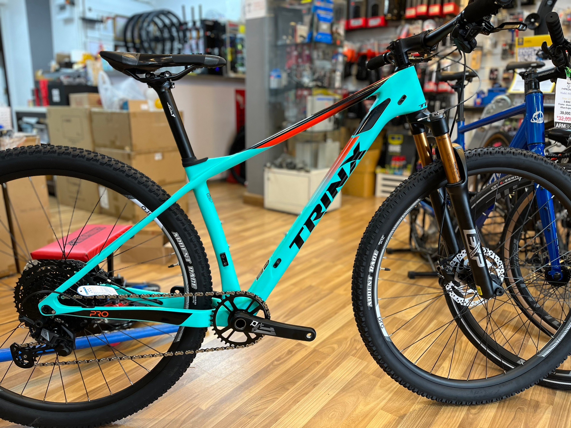 TRINX V1000 Pro เสือภูเขาเฟรมคาร์บอน ล้อ 29 SHIMANO SLX 1X12 สปีท ...