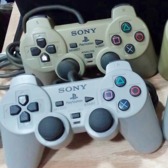 จอย PS1 | PSOne ของแท้ Sony PlayStation 1 Controller สีเทา สีพิเศษ แบบ ...
