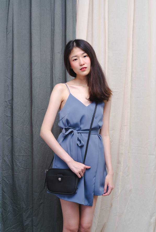 Paroty กระเป๋าสะพายข้าง ใบเล็ก สีดำ No.E02B - paroty - ThaiPick