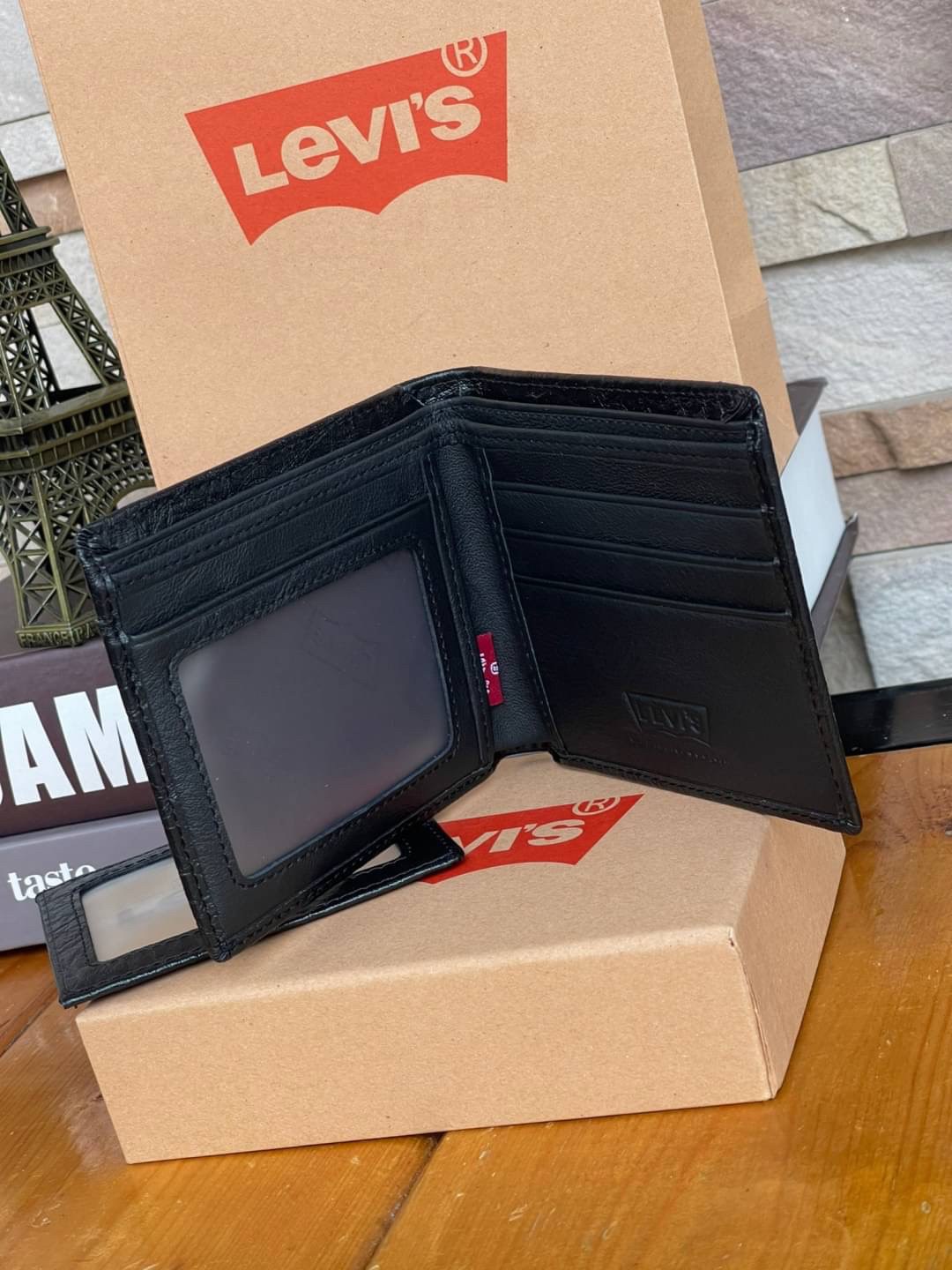 กระเป๋าสตางค์Levis Mens Short Wallet Gift Box กระเป๋าหนังสไตล์เรียบง่าย ...