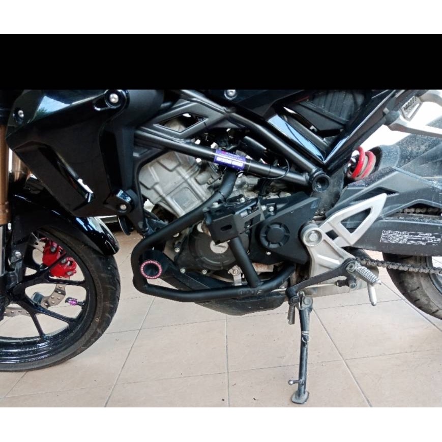 ☛แคชบาร์,กันล้ม HONDA CB150R รุ่นไฟตากลม วัสดุเหล็กหนาแข็งแรงทนทาน ทำสี ...