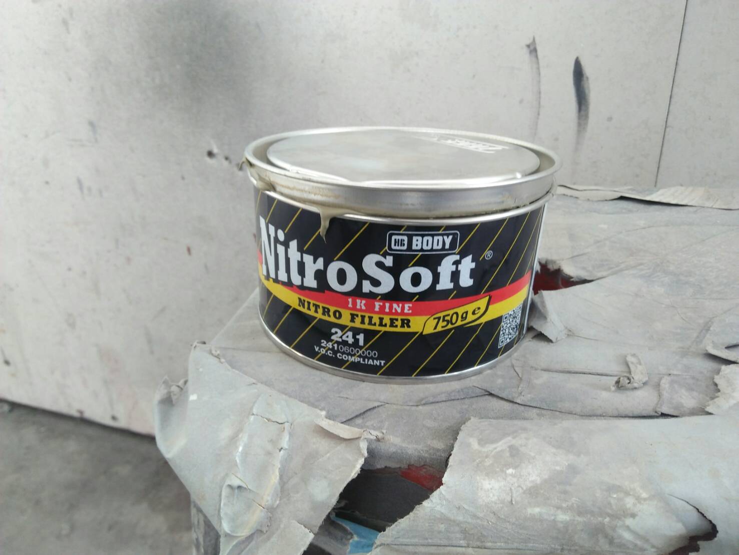 สีโป๊วจับรอย HB BODY NITROSOFT F241 ขนาด 750 กรัม - LK AUTO1999 - ThaiPick