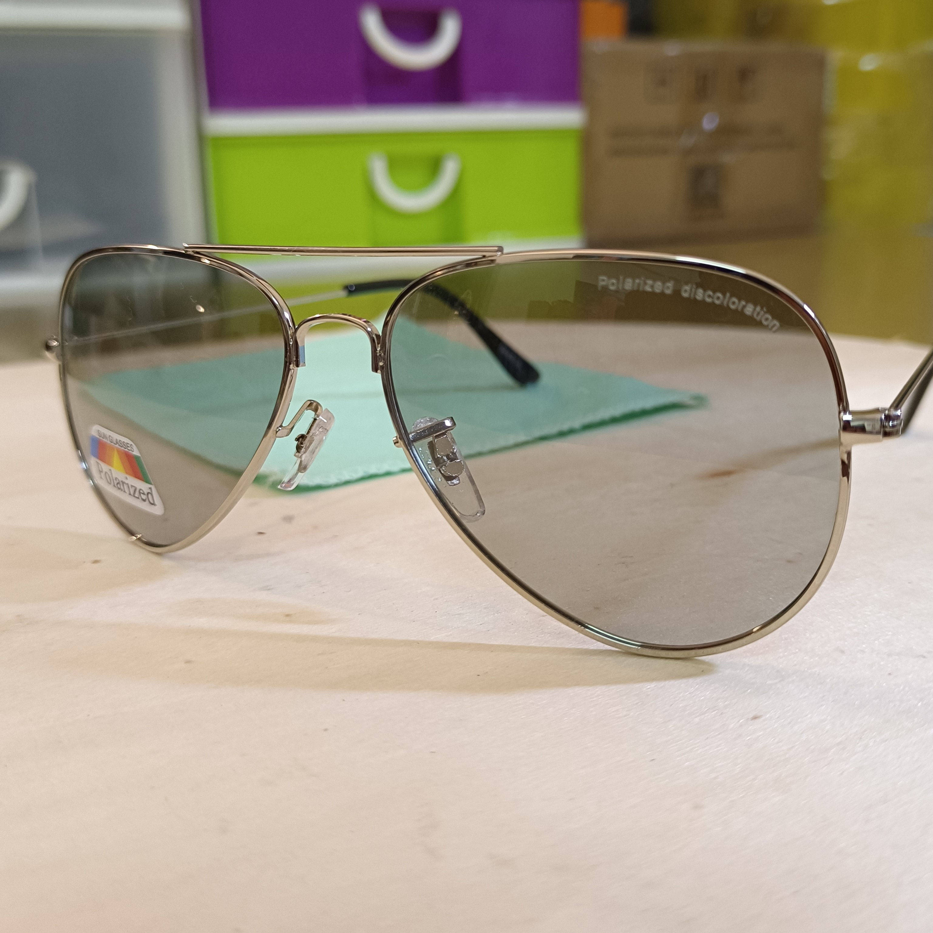 แว่นตาแฟชั่น เลนส์ Polarized auto ปรับแสงอตโนมะติ สามารถใส่กลางคือนได้ ...