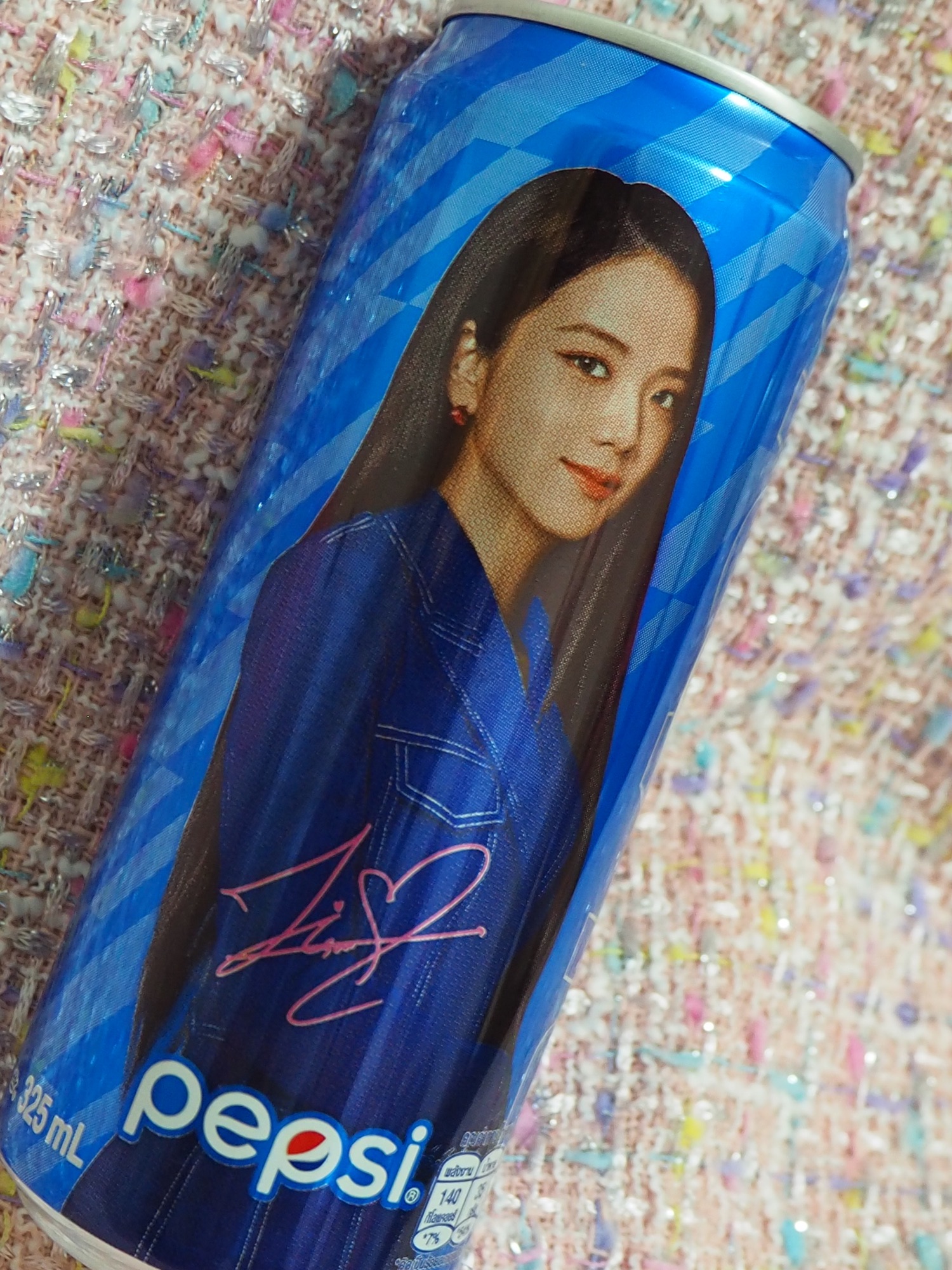 เป๊ปซี่ Blackpink 245 ml Jisoo&Rose แพ็ค 6 กระป๋อง (สีฟ้า) - Pa_Ja ...