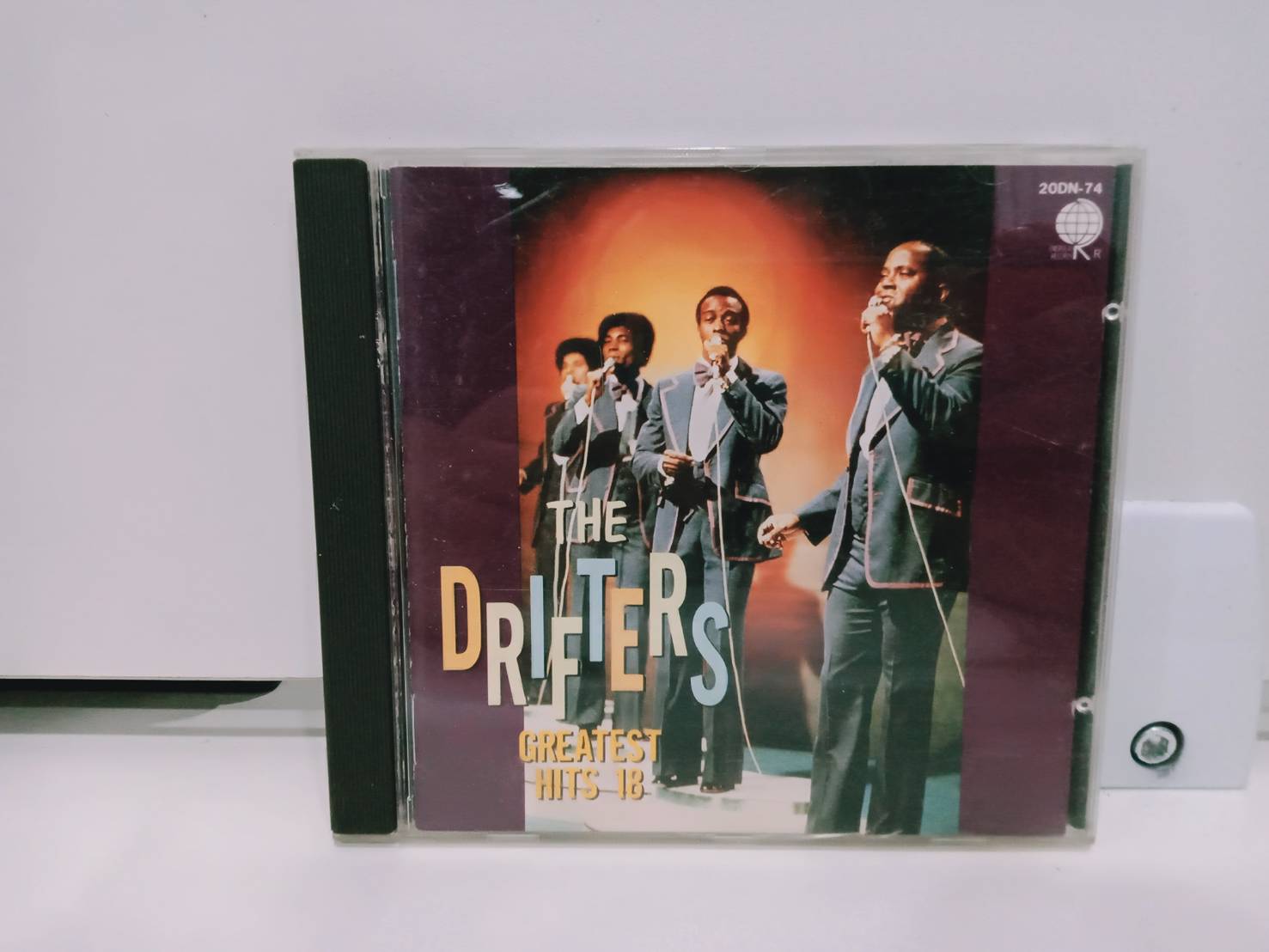 1CD MUSIC ซีดีสากลTHE DRIFTERS GREATEST HITS 18 (C8G40) - musicC - ThaiPick