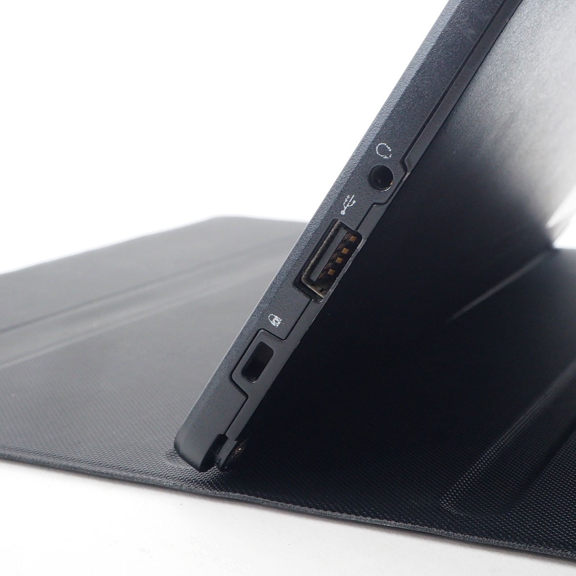 วินโดวส์แท็บเล็ต FUJITSU ArrowsTab Q739 RAM 4 GB SSD 128 GB 13.3 นิ้ว ...