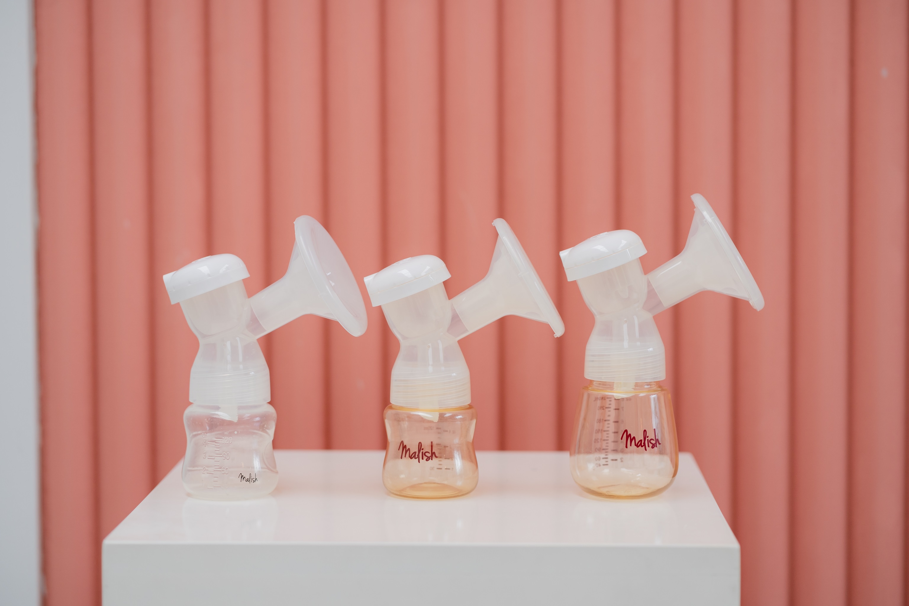 หมวกไหมพรมปิดหูลายนกเพนกวิน แต่งเปียยาว 2 ข้าง - Lovemommyshop - ThaiPick